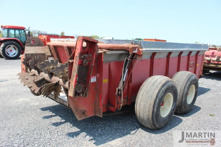 H&S 430 Manure Handling Manure Spreaders - Dry for Sale | Tractor Zoom