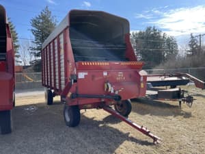 SOLD - H&S 7+4 HD Chopper Box Harvesting | Tractor Zoom