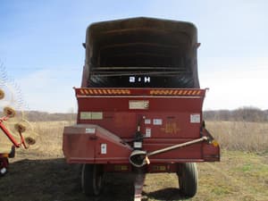 SOLD - H&S 501 Lot No. 1704 Harvesting | Tractor Zoom