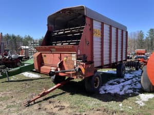 SOLD - H&S Super 7+4 Chopper Box Harvesting | Tractor Zoom