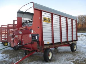 SOLD - H&S XL-69 16' Chopper Box Harvesting | Tractor Zoom