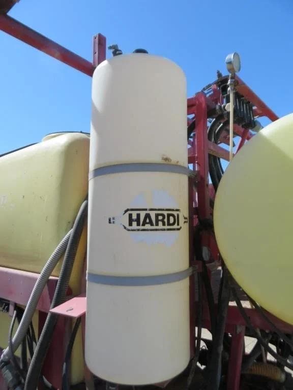 Hardi HC950M Chemical Applicators Sprayers - Pull Type for Sale ...