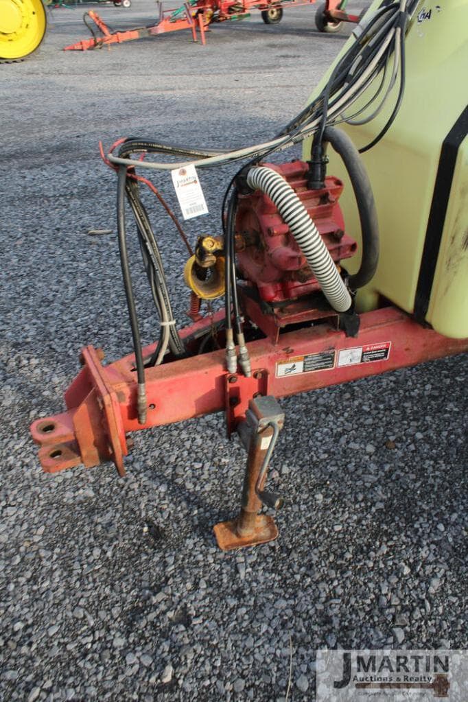 Hardi Navigator 1000 Chemical Applicators Sprayers - Pull Type for Sale ...
