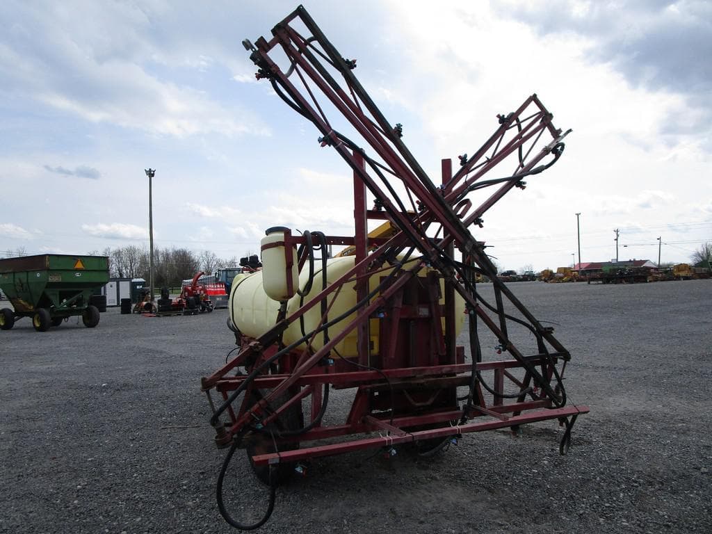 Hardi TR500 Chemical Applicators Sprayers - Pull Type for Sale ...