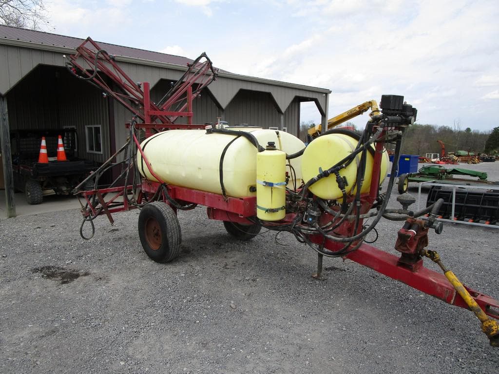 Hardi TR500 Chemical Applicators Sprayers - Pull Type for Sale ...