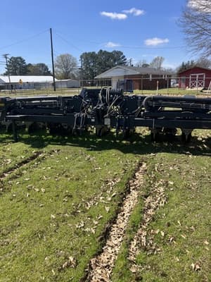 SOLD - Harvest International 16 row 30" Stock No. 877552 Planting with ...