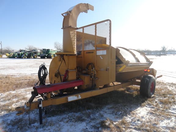 Haybuster 2564 Hay and Forage Bale Processors for Sale | Tractor Zoom