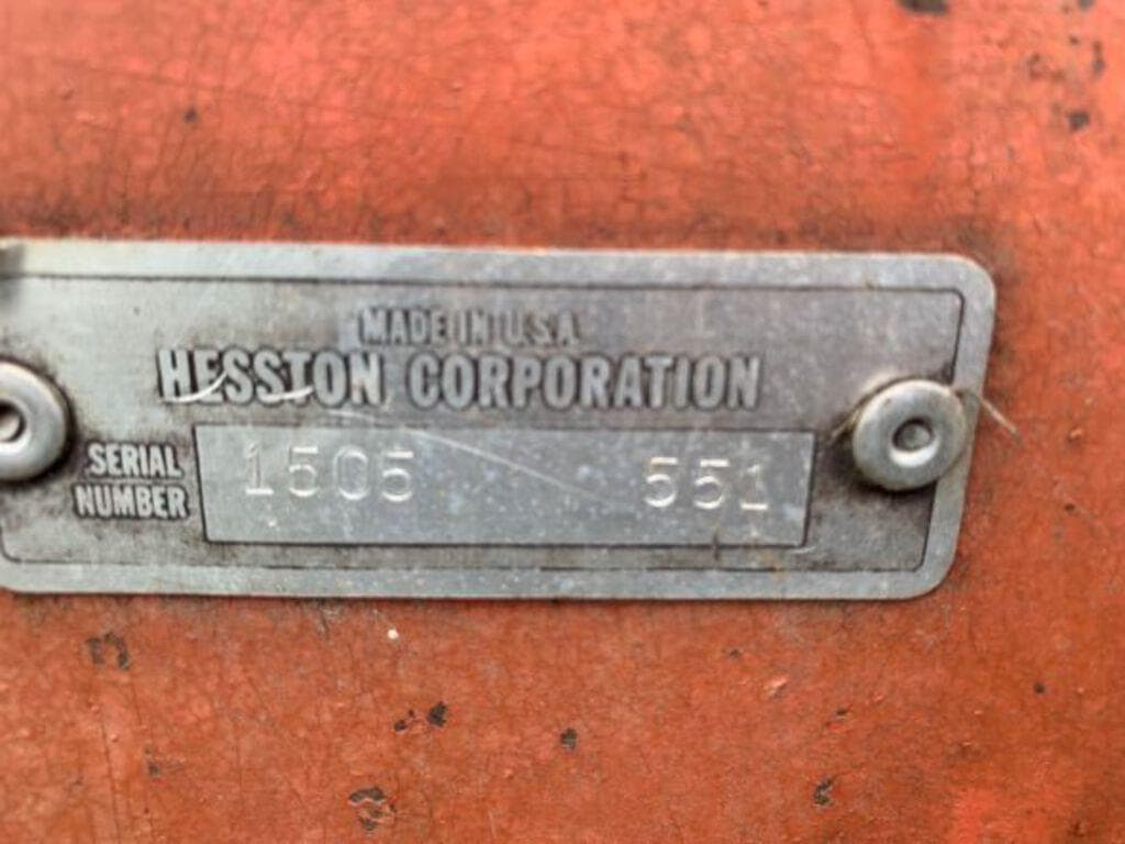 Tractor Zoom - Hesston 1505