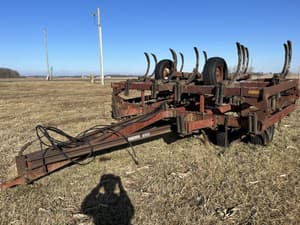 SOLD - Hiniker 1325 25ft Chisel Plow () Tillage with 25 ft | Tractor Zoom