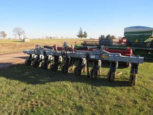 SOLD - Hiniker 5000 Lot No. 984 Tillage with 20 ft | Tractor Zoom