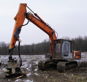 SOLD - Hitachi EX160LC Lot No. 137 Construction with 7,762 Hrs ...