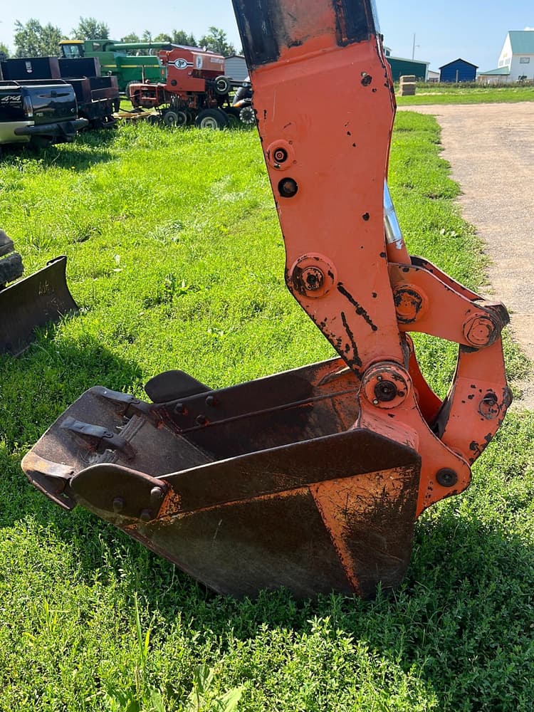 Hitachi EX75UR Construction Compact Excavators for Sale | Tractor Zoom