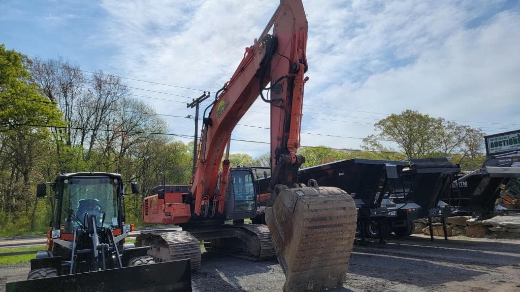 Hitachi ZX450LC Construction Excavators for Sale | Tractor Zoom