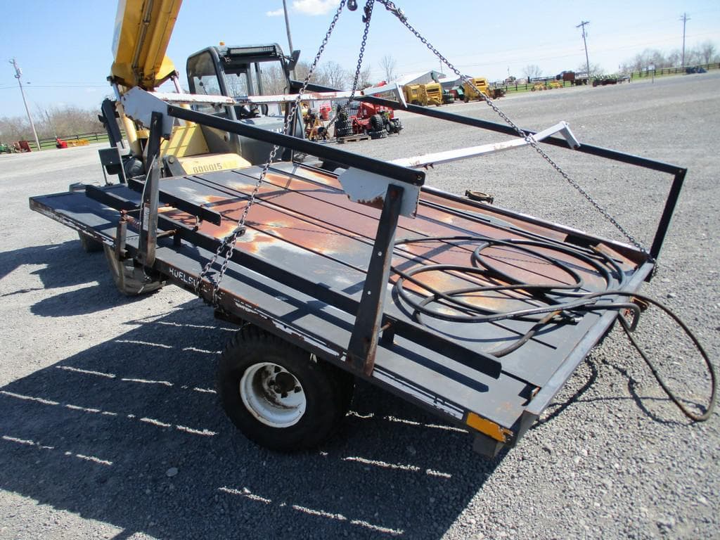 Hoelscher 1000 Hay and Forage Bale Accumulators/Movers for Sale ...