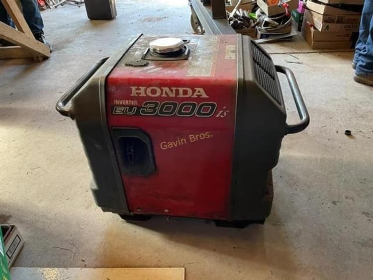 Honda EU 3000is Other Equipment Generators for Sale | Tractor Zoom