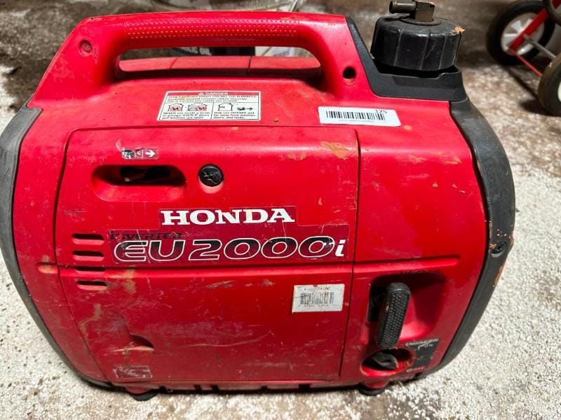 SOLD - Honda EU2000i Other Equipment Generators | Tractor Zoom