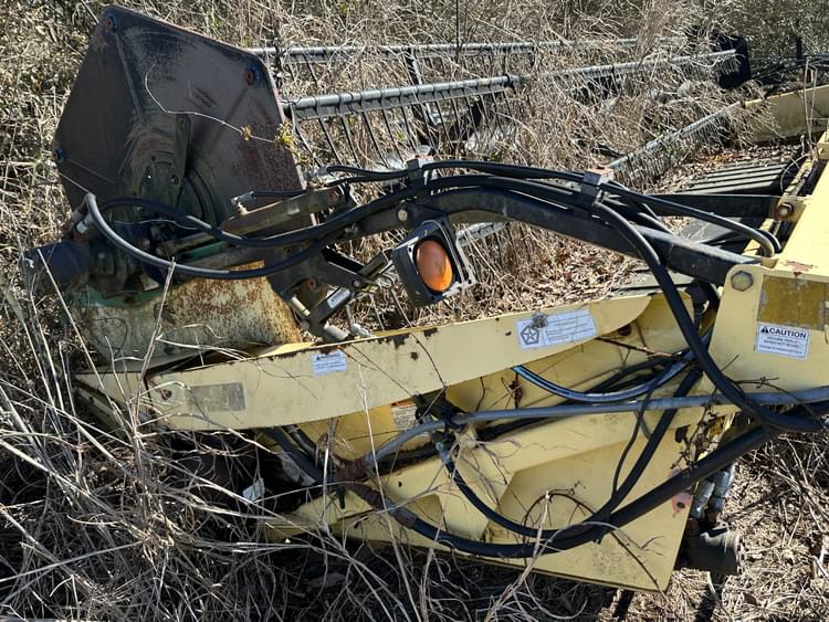 Honey Bee SP25R Harvesting Headers - Platform for Sale | Tractor Zoom