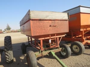 Huskee 175 Lot No. 174 Harvesting For Sale with 175 Bu | Tractor Zoom