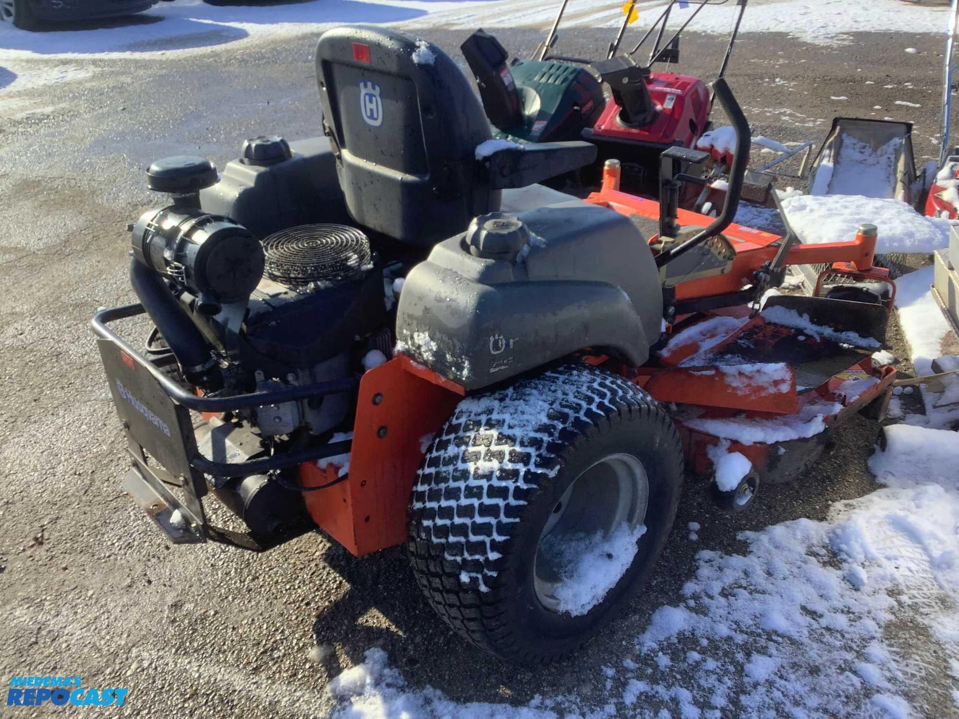 Tractor Zoom - Husqvarna XP Series
