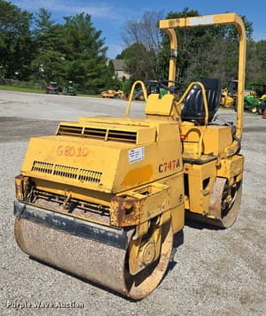 SOLD - Hypac C747A Lot No. DS4223 Construction with 1,019 Hrs | Tractor ...