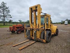 SOLD - Hyster H200E Lot No. 10996 Construction with 447 Hrs | Tractor Zoom