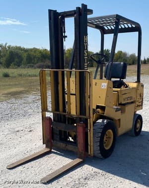 SOLD - Hyster H30XL forklift Construction with 1,696 Hrs | Tractor Zoom