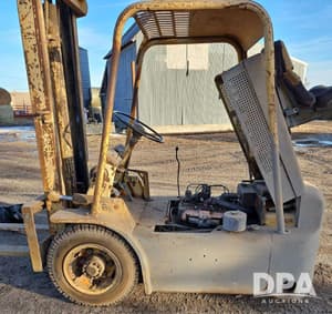 SOLD - Hyster YE40 Lot No. 493 Construction with --- Hrs | Tractor Zoom