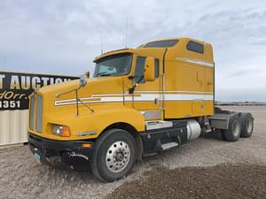 SOLD - 2001 Kenworth T600 Lot No. 20 Other Equipment with 934,132 mi ...