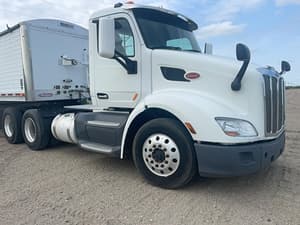 2015 Peterbilt 579 Lot No. 103 Other Equipment For Sale with --- mi ...