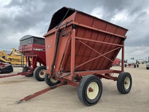 SOLD - Richardton 700 Lot No. 221 Harvesting | Tractor Zoom