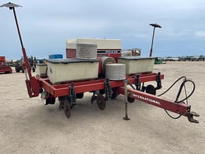 SOLD - Case IH 800 Cyclo Air Lot No. 2594 Planting with 4 Rows ...
