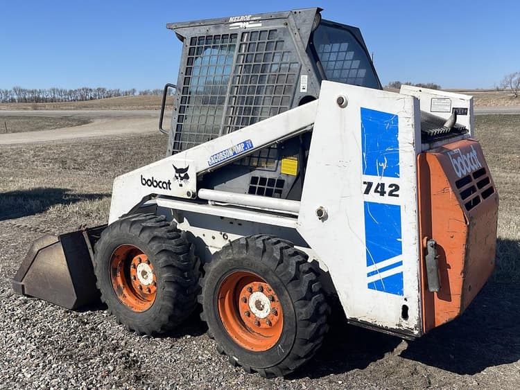 Bobcat 742 Construction Skid Steers for Sale | Tractor Zoom