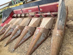 SOLD - Ih 1063 corn head Harvesting with 6 Rows | Tractor Zoom