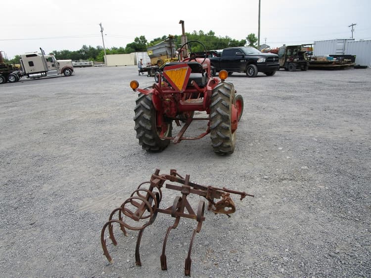 International Harvester 140 Tractors Less than 40 HP for Sale | Tractor ...