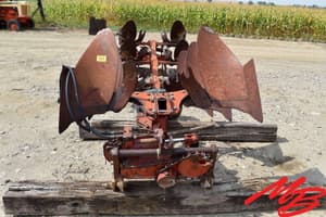 SOLD - IH 314 Spinner Plow Tillage with --- Bottoms | Tractor Zoom