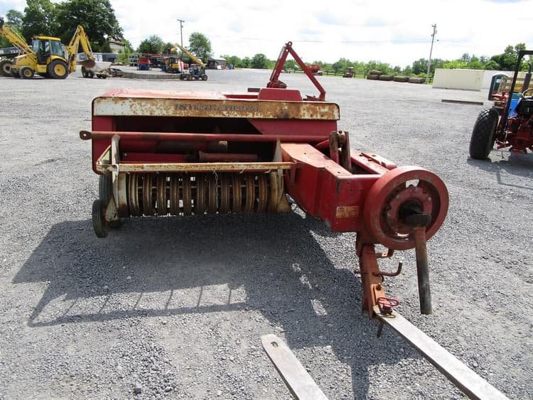 International Harvester 430 Hay and Forage Balers - Square for Sale ...