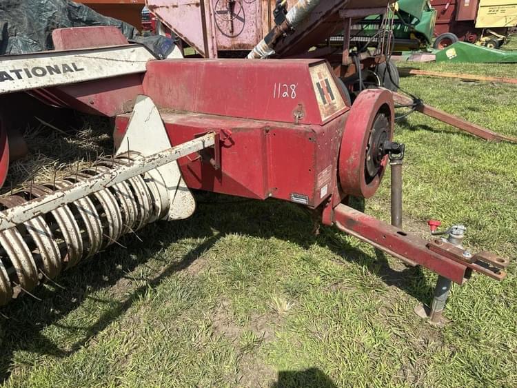 International Harvester 430 Hay and Forage Balers - Square for Sale ...