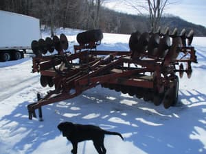 SOLD - IH 480 Disc - 20' Tillage with 20 ft | Tractor Zoom