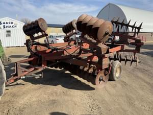 SOLD - IH 485 21' Disk Hydraulic fold Tillage with 21 ft | Tractor Zoom
