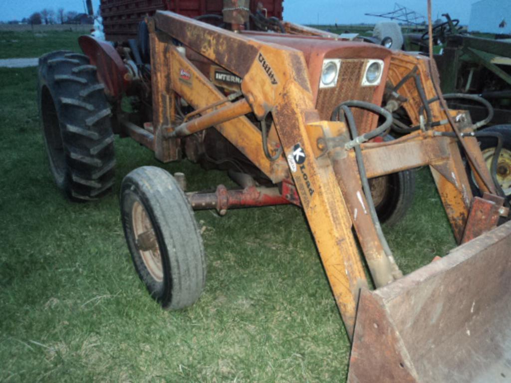 International Harvester 504 Tractors 40 to 99 HP for Sale | Tractor Zoom