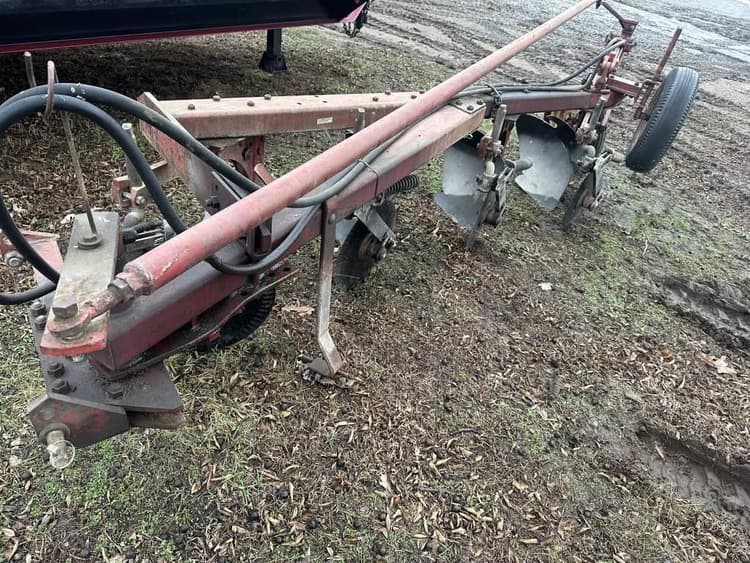 International Harvester 540 Tillage Plows for Sale | Tractor Zoom