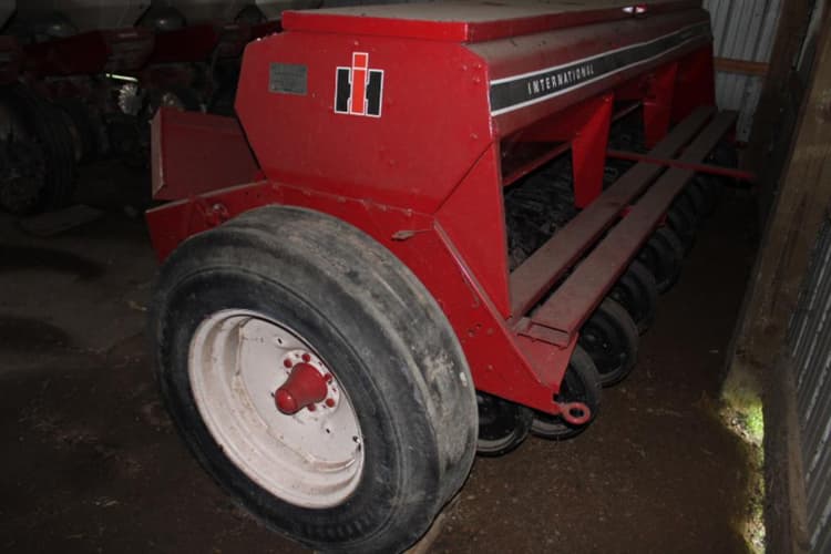 International Harvester 5100 Planting Grain Drills for Sale | Tractor Zoom