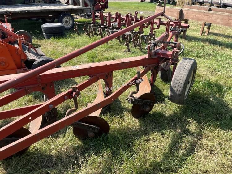 International Harvester 540 Tillage Plows for Sale | Tractor Zoom
