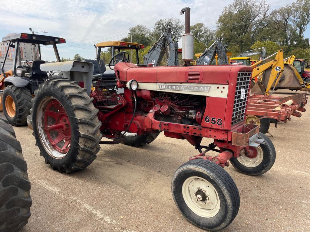SOLD - International Harvester 656 Tractors with 4,871 Hrs | Tractor Zoom