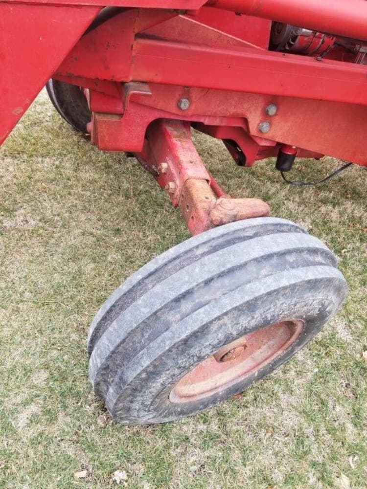 International Harvester 784 Tractors 40 to 99 HP for Sale | Tractor Zoom