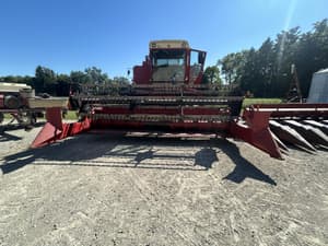 International Harvester 820 Lot No. 830 Harvesting For Sale with 17.5 ...