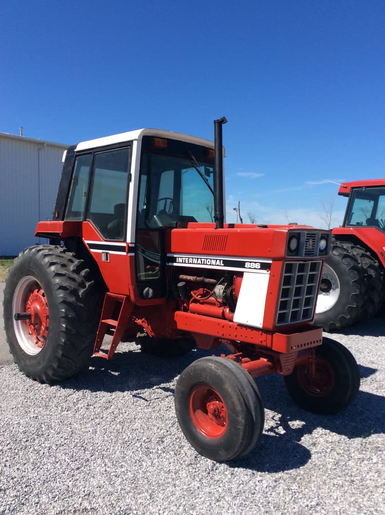 SOLD - International Harvester 886 Tractors 40 to 99 HP | Tractor Zoom