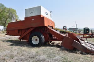 SOLD - IH 914 Pull Type Combine Combines with --- Hrs | Tractor Zoom