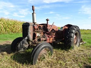 SOLD - IH B-275 DSL. UTILITY TRACTOR Tractors with 38 HP | Tractor Zoom