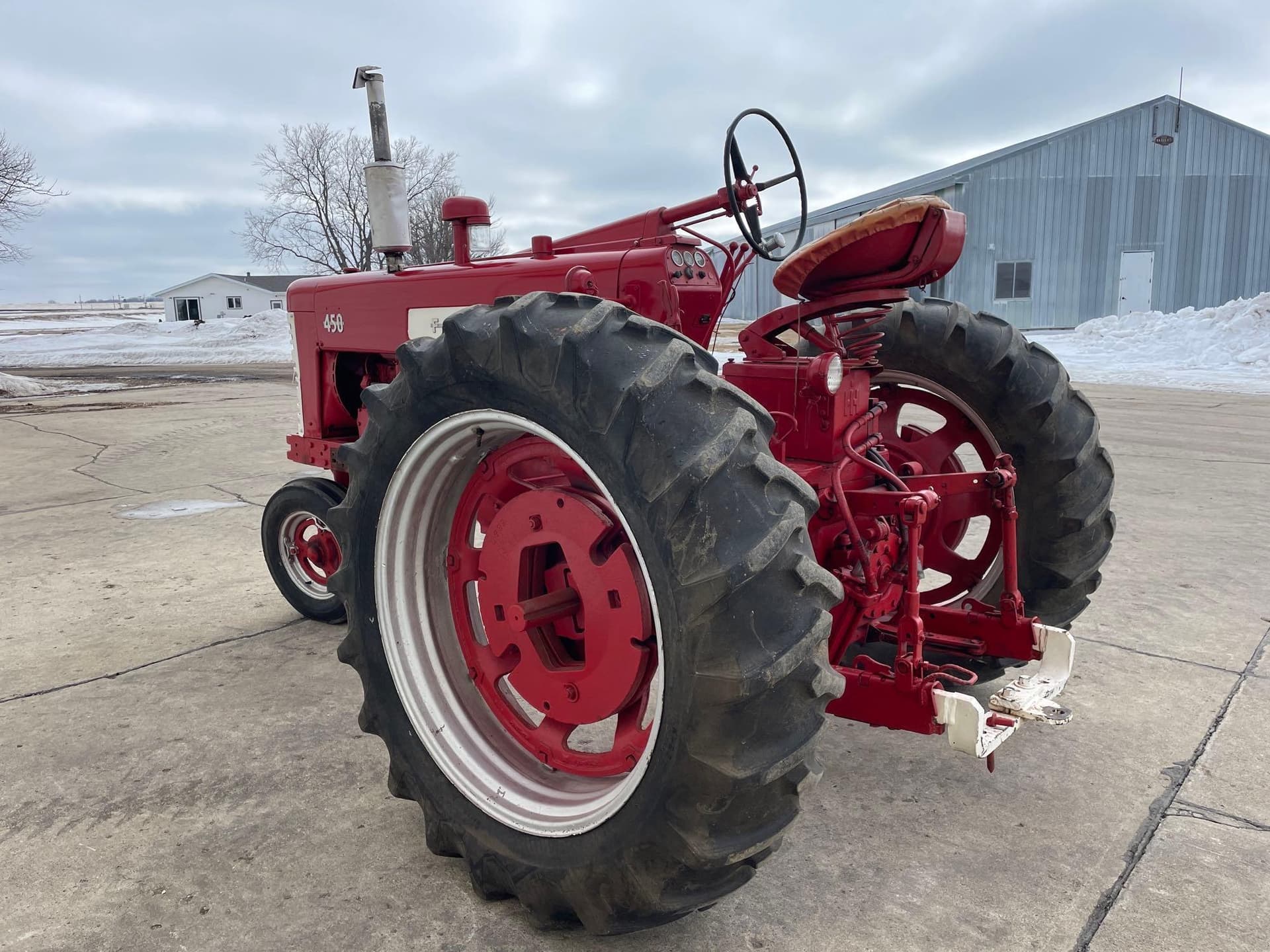 Tractor Zoom - International Harvester 450